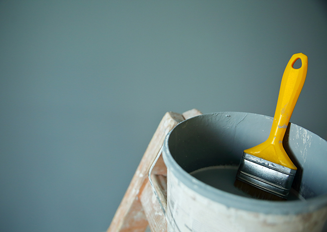 Paints and varnishes 096